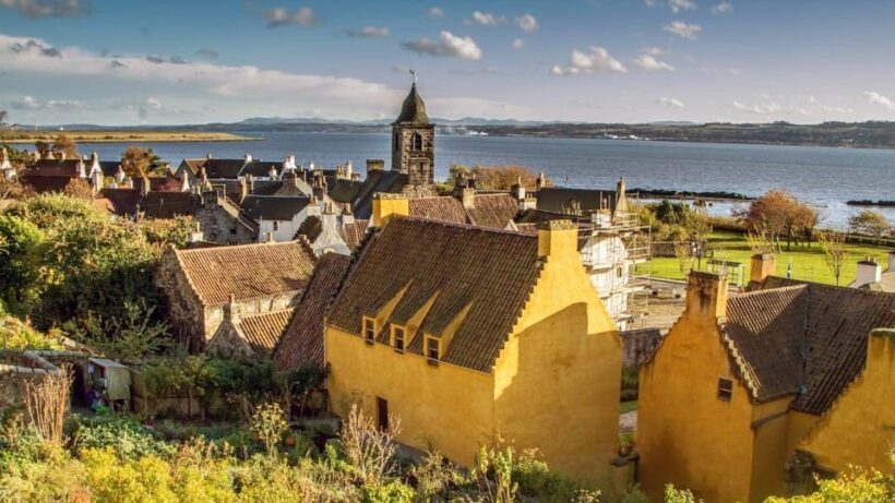 Edinburgh  Top Outlander Highlights Walking Tour - Setting the Scene: Culross as a Historic and Film Location Treasure