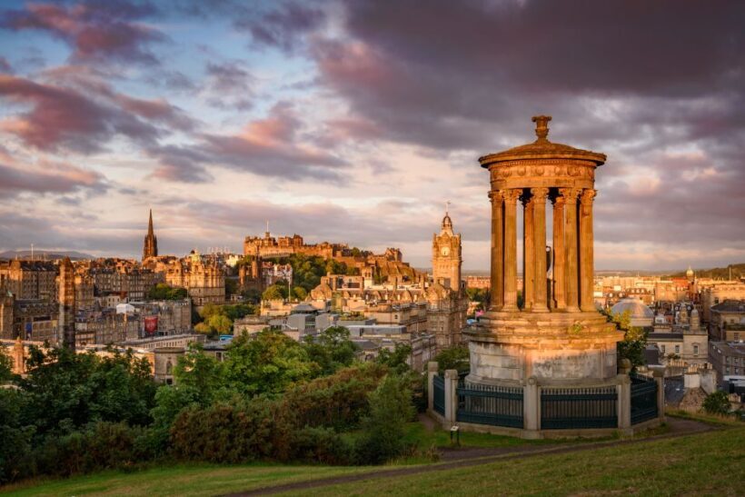 Edinburgh's Hidden Treasures Black Taxi Tour - A Closer Look at the Edinburgh Black Taxi Tour