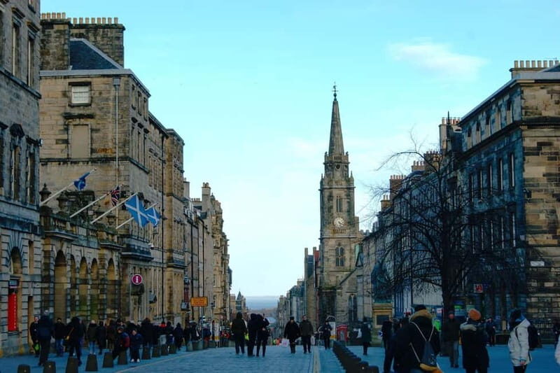 Edinburgh's must-see attractions: walking tour in French - Practical Details and Value