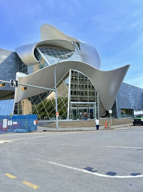 Edmonton: E-Scooter City Highlights Tour | 2-Hour - FAQ