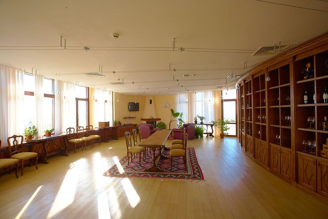 Edoardo Miroglio Private Boutique Winery Tour - FAQ