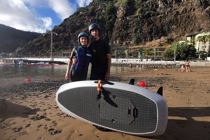 Efoil Surf Board Lesson in Calheta Beach - Location and Meeting Point