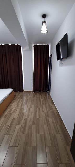 Eforie Nord: Blue Sky Hotel Accommodation with Breakfast - Amenities That Matter