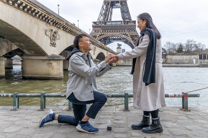 Eiffel and La Seine Photo Shoot - Paris Photographer - Booking and Reservation Process