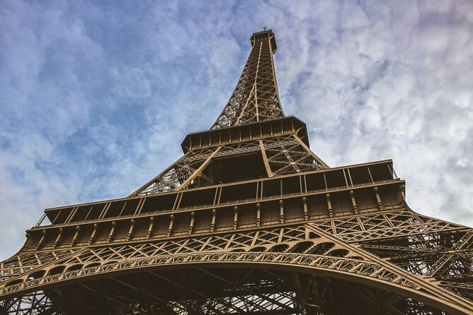 Eiffel Tower Access to 2nd Floor & Summit With Host by Lift - Customer Feedback and Insights