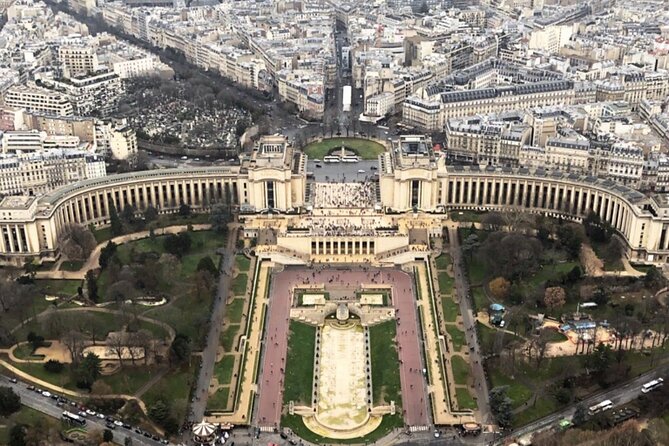 Eiffel Tower Guided Elevator Tour (Summit Optional) - Operational Challenges and Host Response