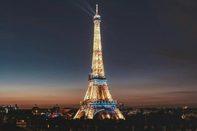 Eiffel Tower Reserved Access Summit or 2nd Floor Guided by Lift - Accessibility and Participation Details