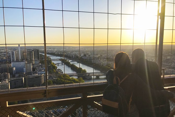 Eiffel Tower Tour by Lift and Seine Cruise - Seine River Cruise Features