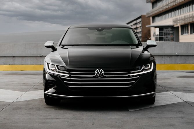 Eiffel Tower with private pick up from your hotel - Key Points