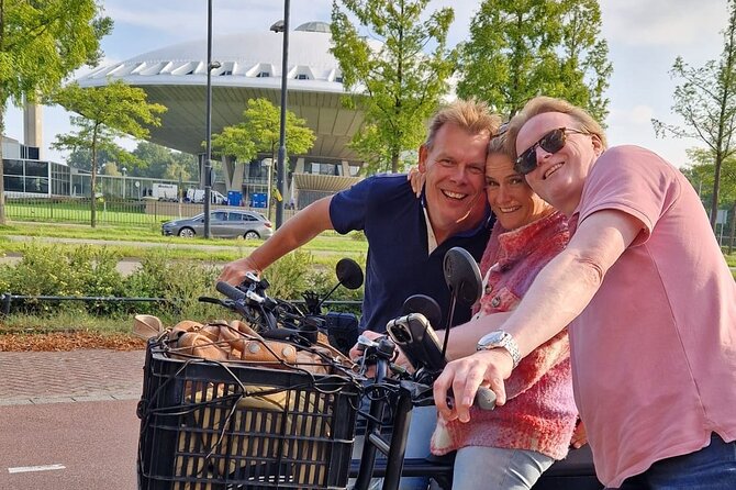 Eindhoven: Guided Bicycle Tour of the Highlights of Eindhoven - Inclusions and Optional Extras