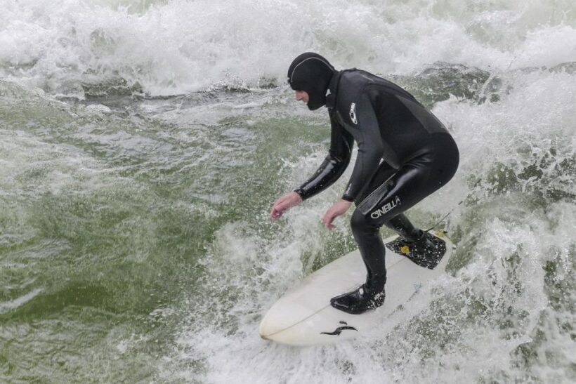 Eisbachwelle: Surfing in the center of Munich - Germany - FAQs