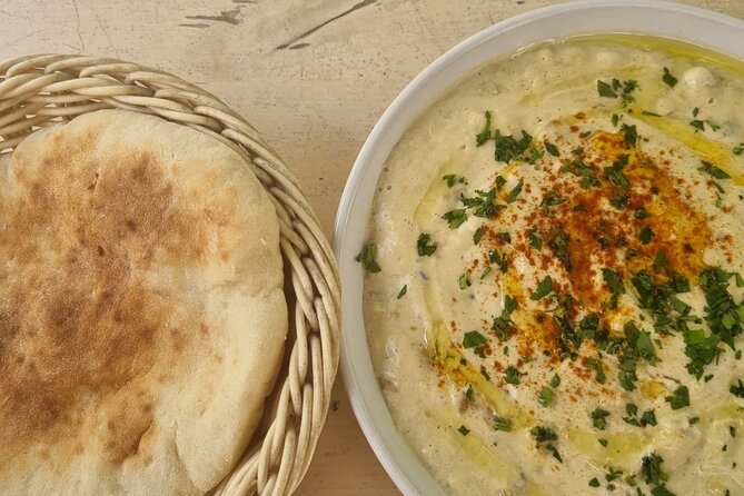 Eixample Unwrapped A Vegan Tour in Barcelona - Authenticity and Personal Experiences