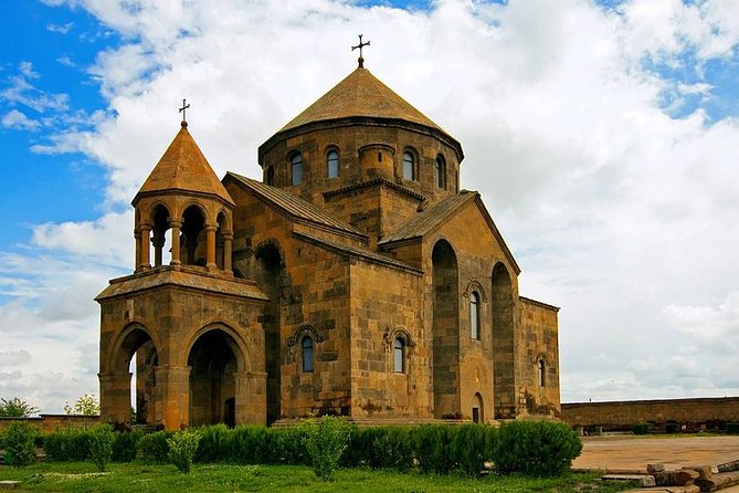 Ejmiadzin (St.Ripsime,St.Gayane,Cathedral,Zvartnots - Key Points
