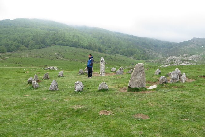 El Camino and the Pyrenees Private Day Tour from St-Jean-Pied-de-Port To Roncesvalles - The Sum Up