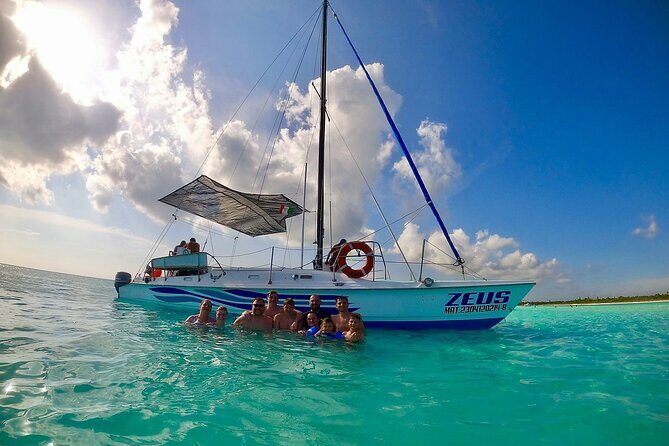 El Cielo Cozumel Snorkeling trip by Catamaran - FAQs