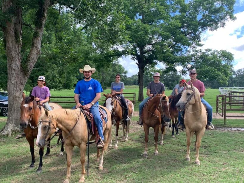 El Limón: Waterfall Horseriding Tour with Lunch - Practical Details and Tips
