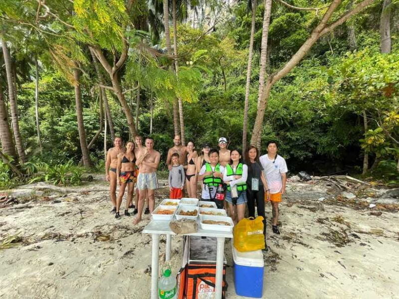 El Nido: Island Hopping and Snorkeling Private Boat Tour - Analyzing the Value: Is It Worth the Price?