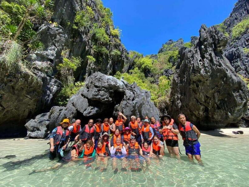 El Nido: Island Hopping Tour A with Kayaking on Big Lagoon - Detailed Breakdown of the Itinerary