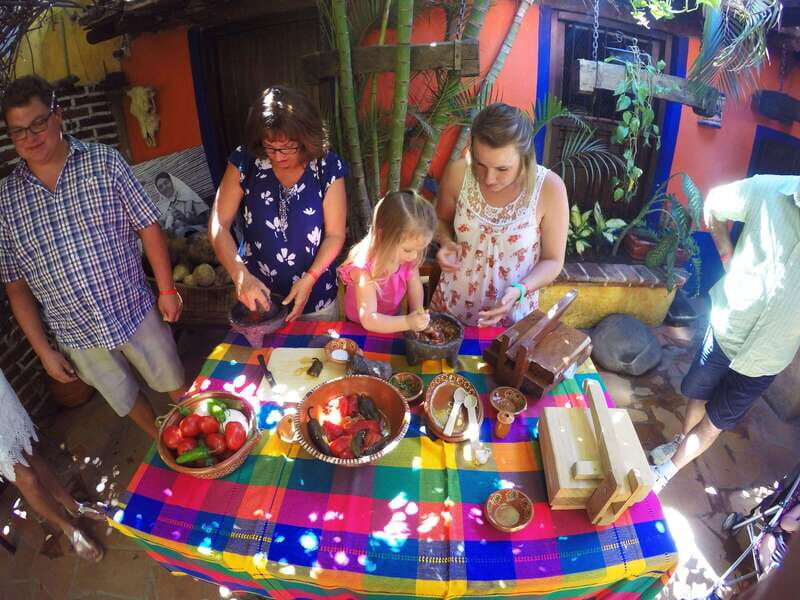 El Quelite: Molcajete Salsa and Tortilla Making Workshop - Key Points