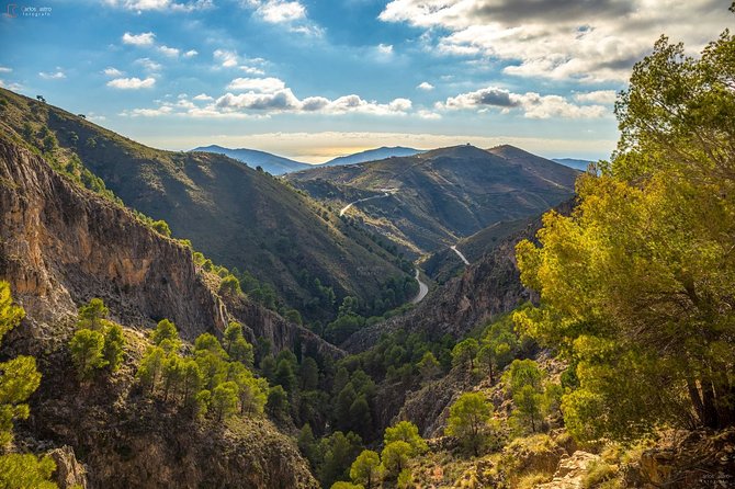 El Saltillo Gorge and White Village Hiking Tour From Malaga - Weather and Safety Considerations