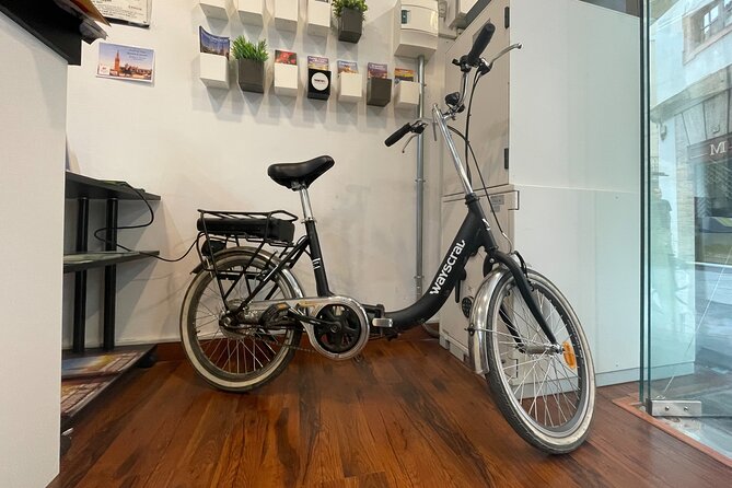 Electric Bicycle Rental in Seville - Navigating the Historic Casco Antiguo