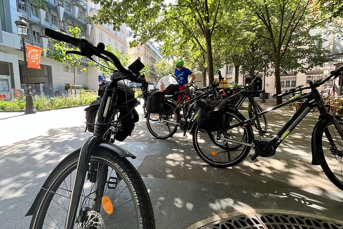 Electric bike rental in Paris - Navigating Pricing and Value