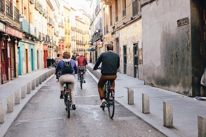 Electric Bike Rental With Phone Holder and Self Guided Tour - Exploring the City on an Electric Bike