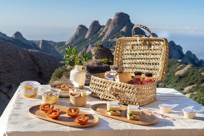 Elegant Private Picnic in Montserrat at 1100m Altitude - The Scenic Trails and Unique Views