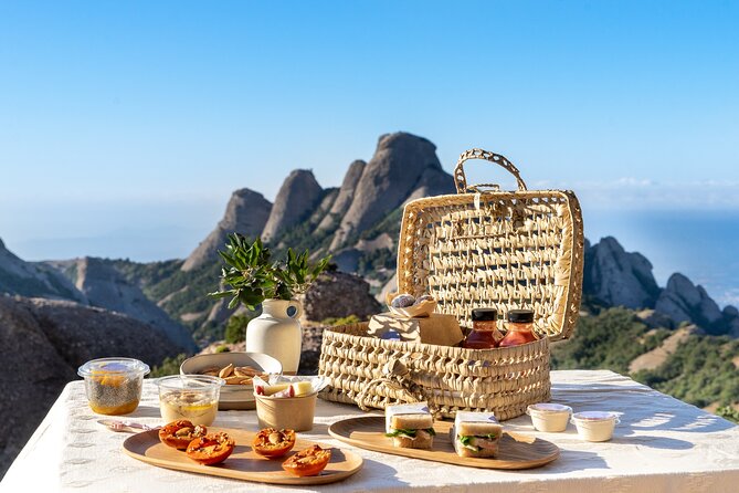 Elegant Private Picnic in Montserrat at 1100m Altitude - The Picnic: A Highlight of Elegance and Flavor
