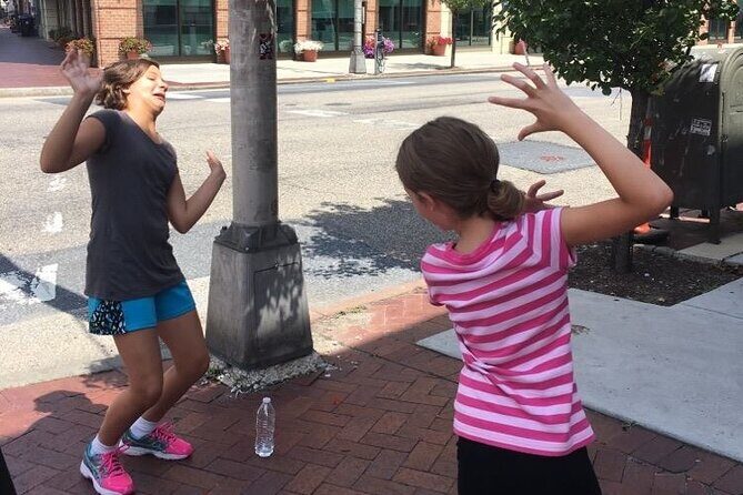 Elizabeth City Scavenger Hunt Excursion by Wacky Walks - Meeting Point and Schedule