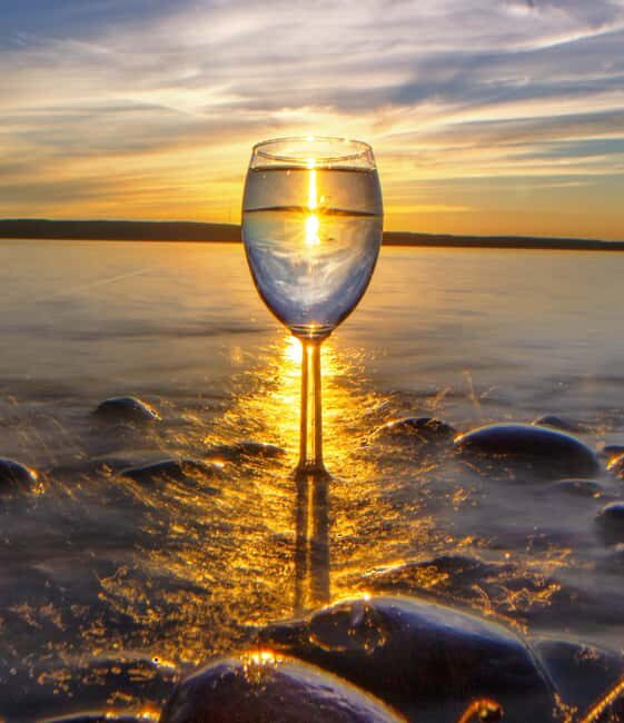 Elk Rapids: Torch Lake Area Movie Star Wine Tour (No Bus) - The Value for Wine and Scenic Enthusiasts