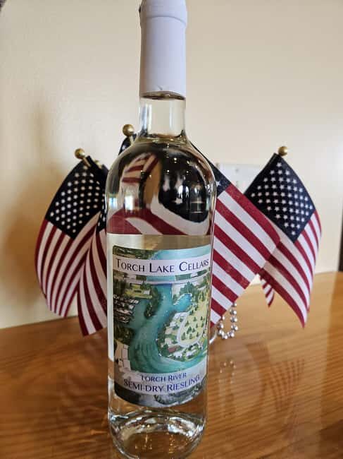 Elk Rapids: Torch Lake Area Movie Star Wine Tour (No Bus) - FAQ