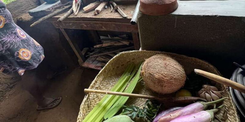 Ella Cook With Sadamali - Why the Clay Pots and Firewood Make a Difference