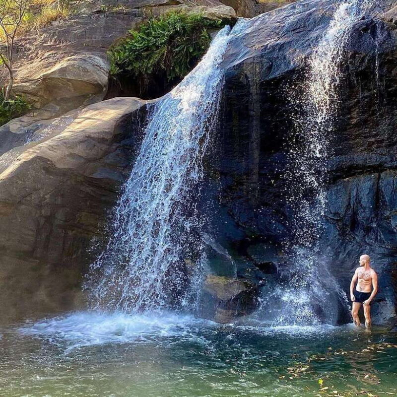 Ella: Ravana and Upper Diyaluma Falls Guided Tour - What to Bring and Considerations