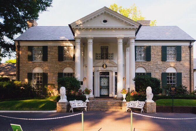 Elvis Presley Full-Day Private Tour of Memphis & Graceland - A Closer Look at the Itinerary