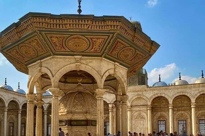Emam ElShafei , Mosques of Ala-Elbayt and Khan Elkhalili Market - Sayyida Sakina Mosque: A Site of Personal and Historical Significance