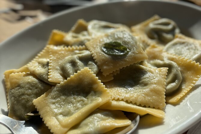 Emilian Mountains: Local Flavours, Castle & outdoors - Pietra di Bismantova: Nature’s Monument and a Hiker’s Delight