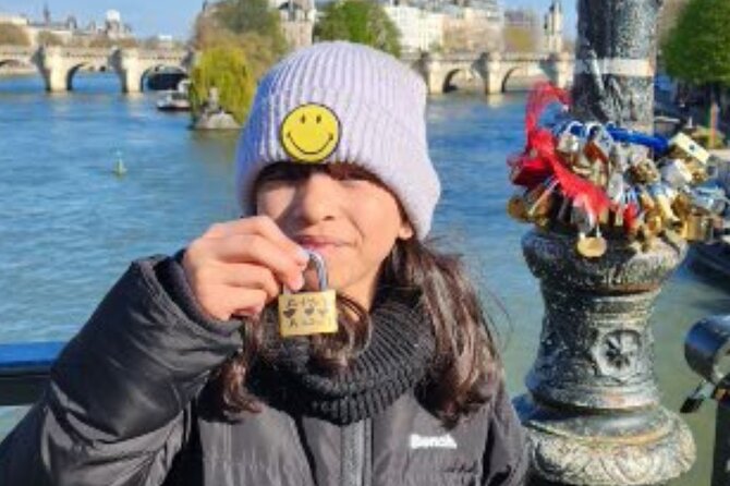 Emily in Paris Private Walking Tour of Paris - Experiencing the Vibrant Nightlife and Rooftop Views