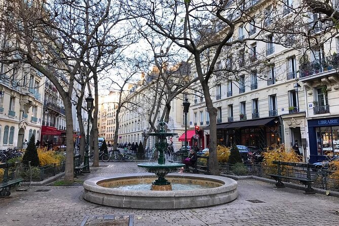 Emily in Paris Tour - Tuk Tuk Ride Experience