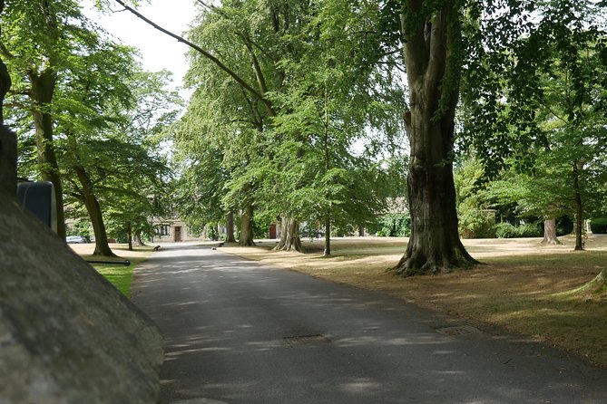 Emmerdale Classic Locations Bus Tour From Leeds - Traveler Reviews and Experiences