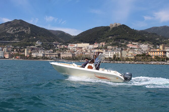 EN 21 boat rental without license on the Amalfi coast - FAQ: Your Questions Answered