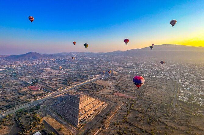 EN flight to Teotihuacan from CDMX with breakfast - The Pyramids: Walking through Ancient Mexico
