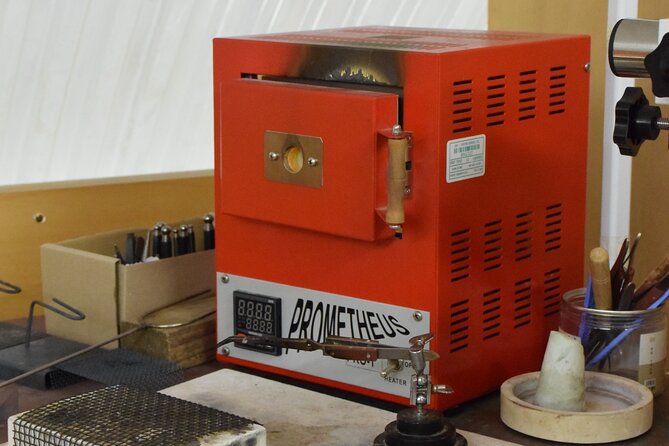 Enamel Jewellery Making Class in London - Who Should Consider This Experience?