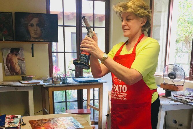 Encaustic painting workshops with Ezshwan Winding - The Value of the Workshop