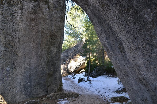 Enchanted City, Laguna De Uña and Ventano Del Diablo - Guide Experience