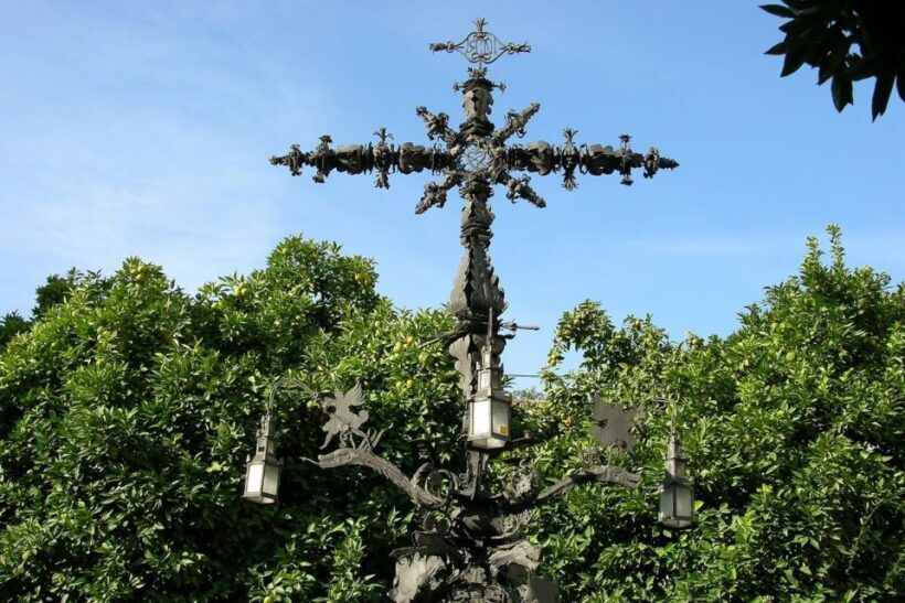 Enchanted Seville: Private Walking Tour - Who Is This Tour Best For?
