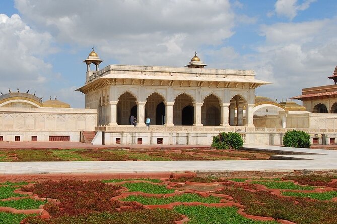 Enchanting Taj Mahal Same Day Tour by Gatiman Train From Delhi - Authentic Traveler Feedback