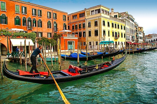 Enchanting Venice: City Walk & Majestic Gondola Ride! - Meeting and Pickup Details