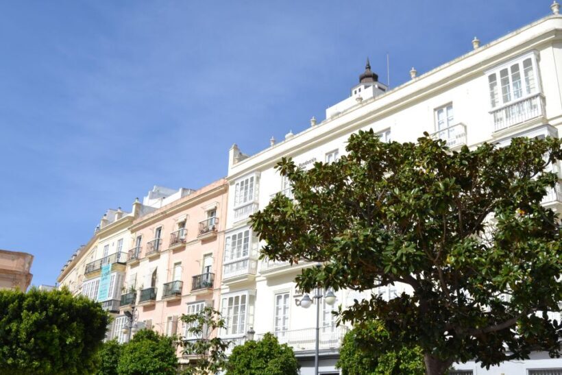 English Cádiz Tour: Walking Tour with Local Guide - Practical Tips for Your Tour