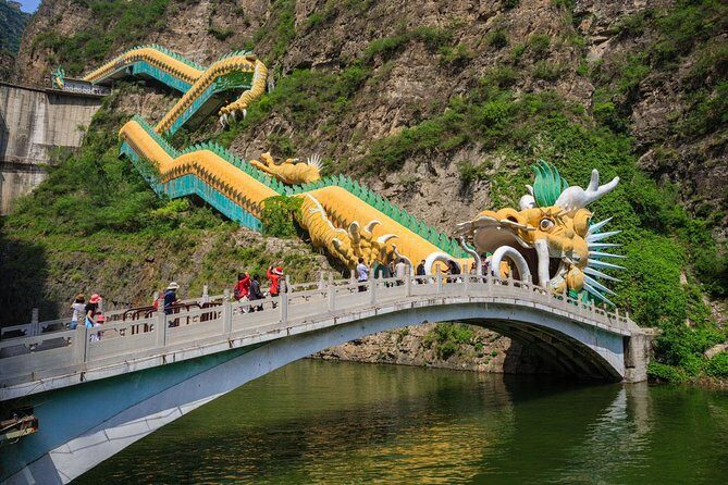 English Speaking Driver Service To Longqing Gorge - Detailed Breakdown of the Itinerary